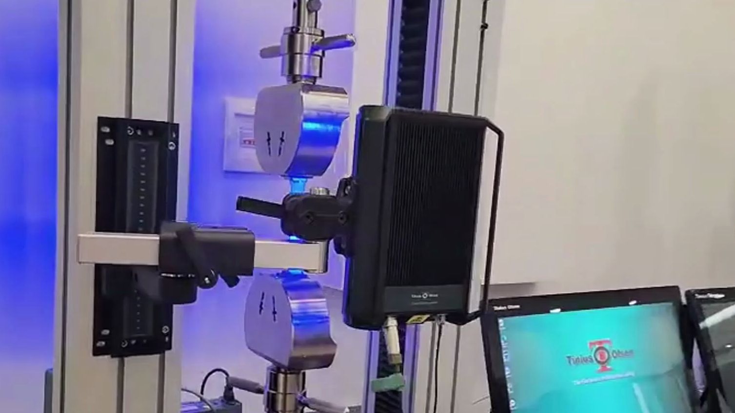 进口光学引伸计推荐厂家,VECTOR U70/U200进口光学引伸计推荐