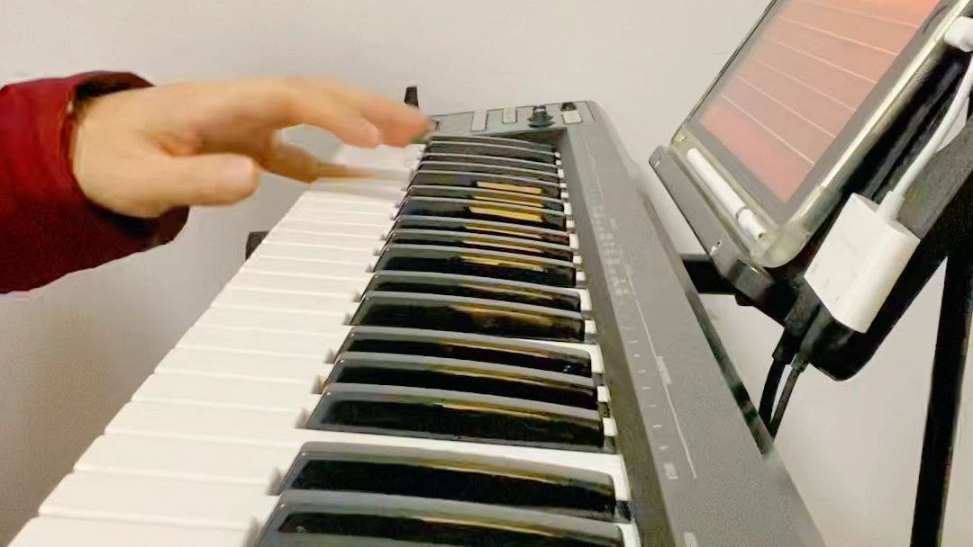 罗兰A49MIDI键盘接iPad库乐队