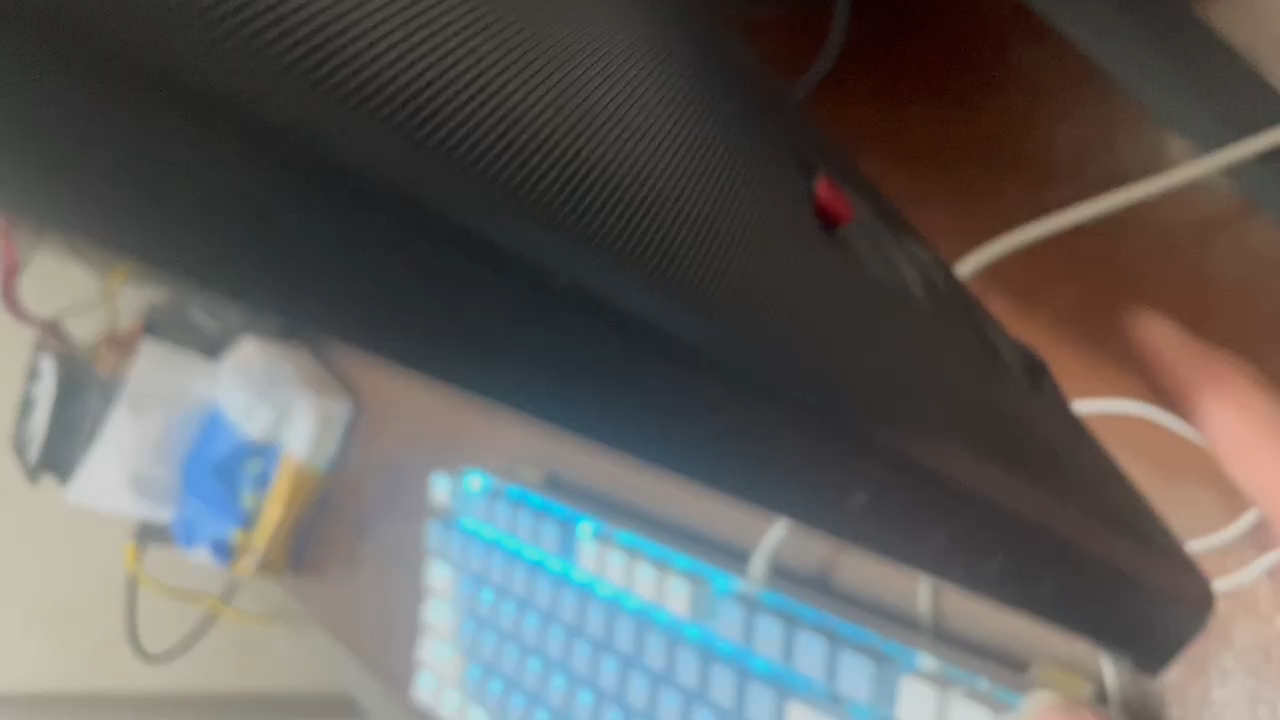 ROG显示器如何进工厂(工程)模式,求关注三连,以我的XG32UQ为例,PG...