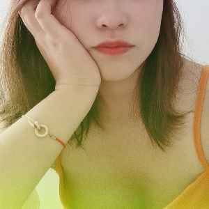 Elena-E中意 