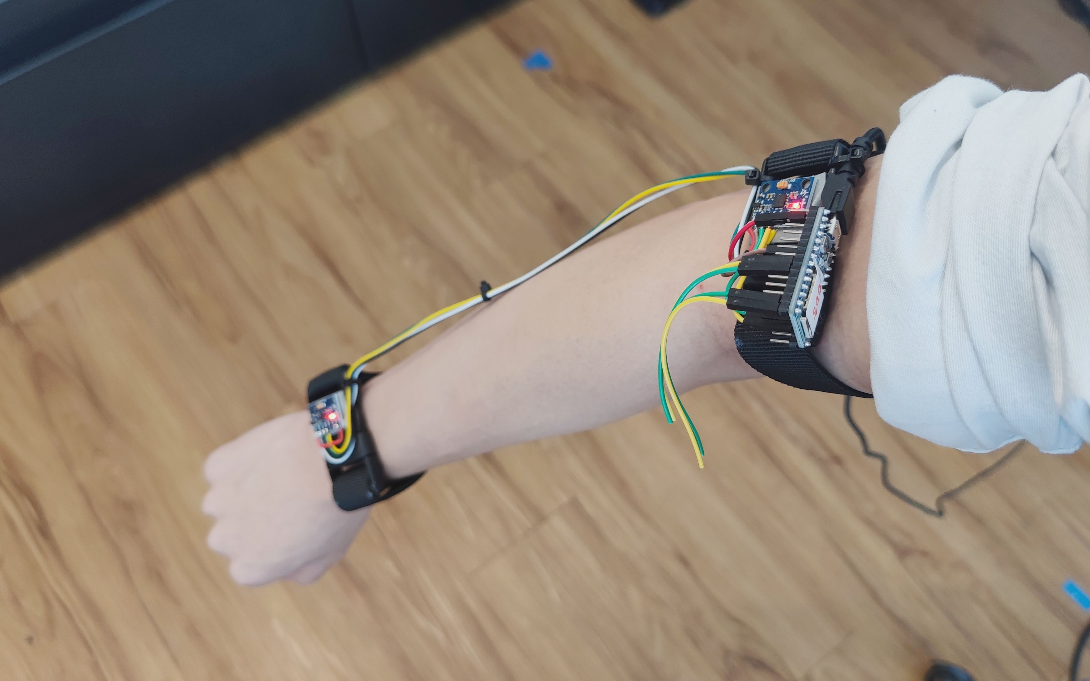 LabNote: MPU6050 三轴陀螺仪实现手臂关节动作捕捉 + Blender 实时...