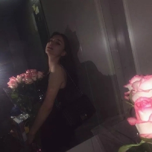 小南梨呀 