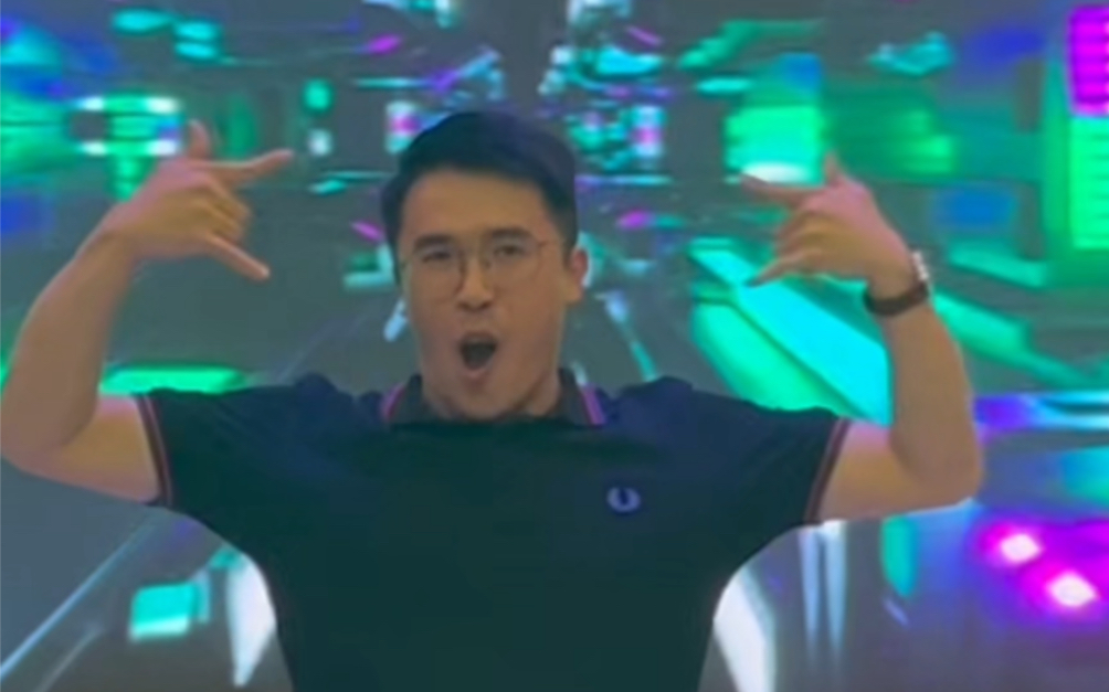 有一个表情管理的教导主任是什么体验