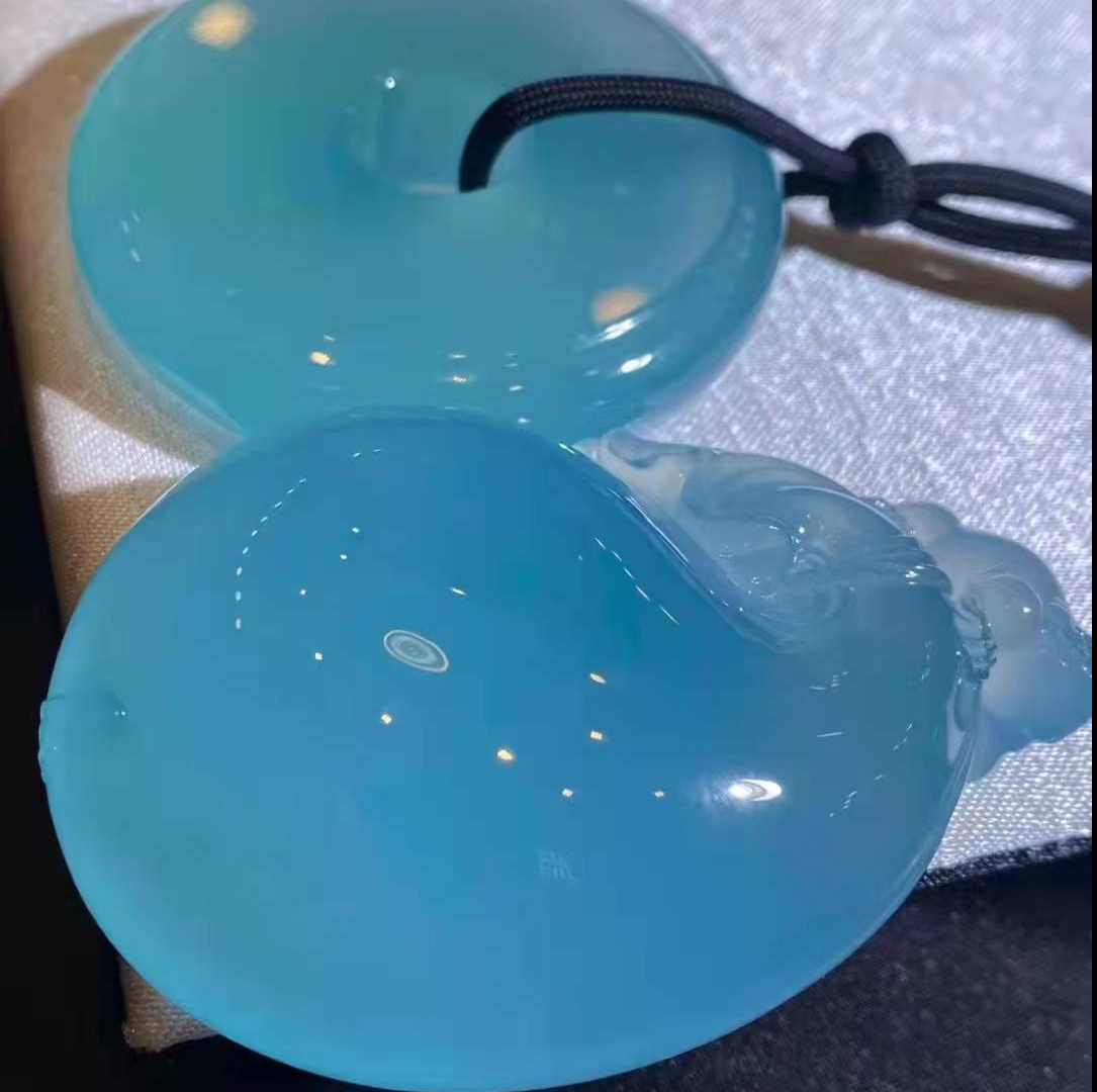 圆润润珠宝 