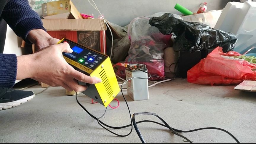 49.9元买的带修复功能的充电器,真的能把电瓶修复好吗?我们试试