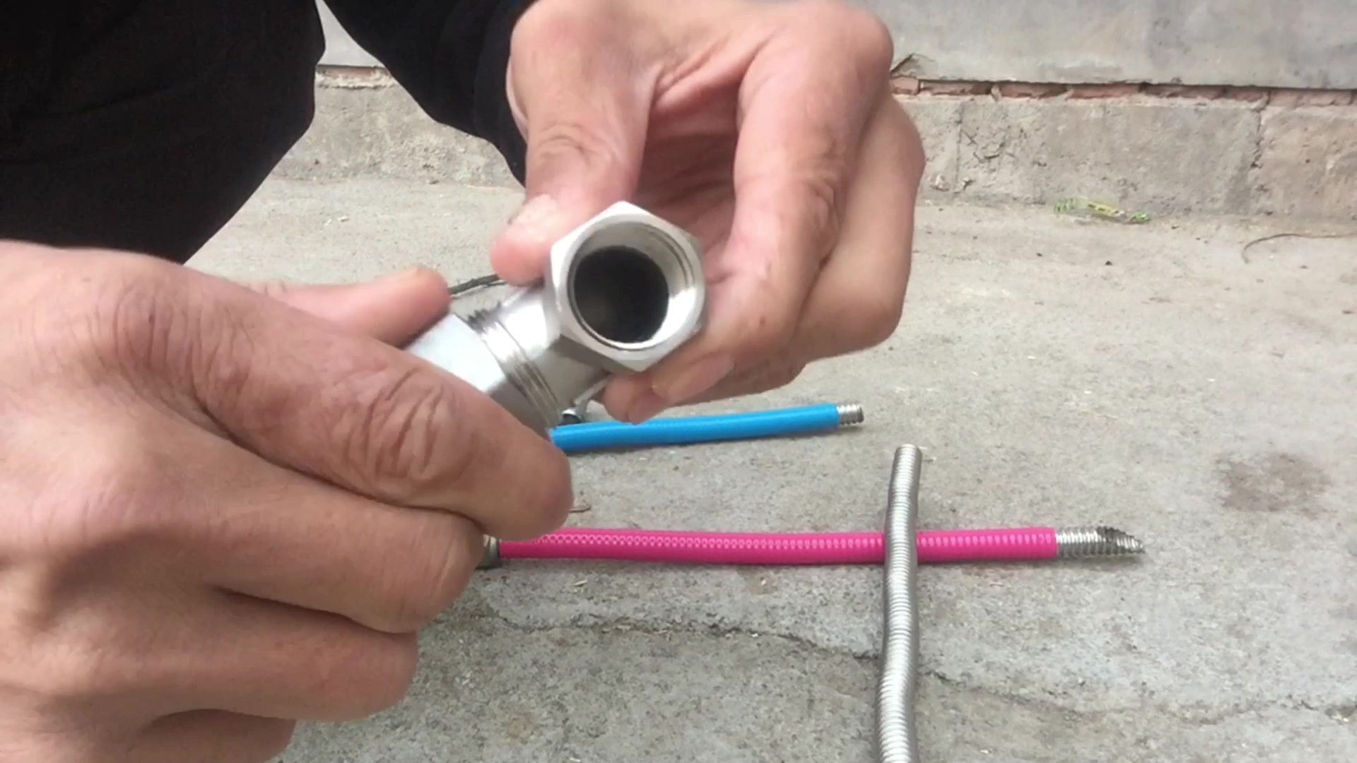 波特康不锈钢波纹管,能给水电工带来什么好处呢?方便在那里?