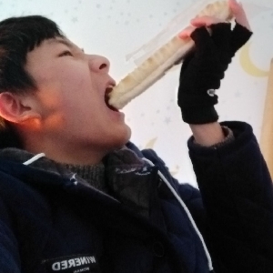 邱大爷_ 