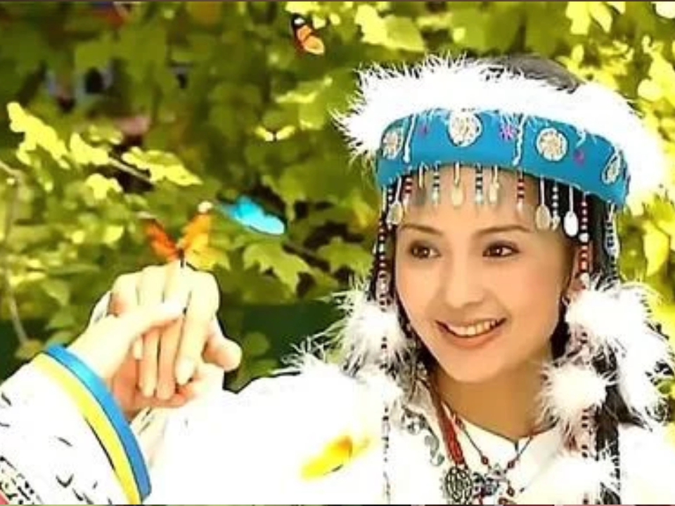 电视剧解说:《还珠格格第一部》02集:紫薇小燕子 姐姐妹妹承诺会有 :...