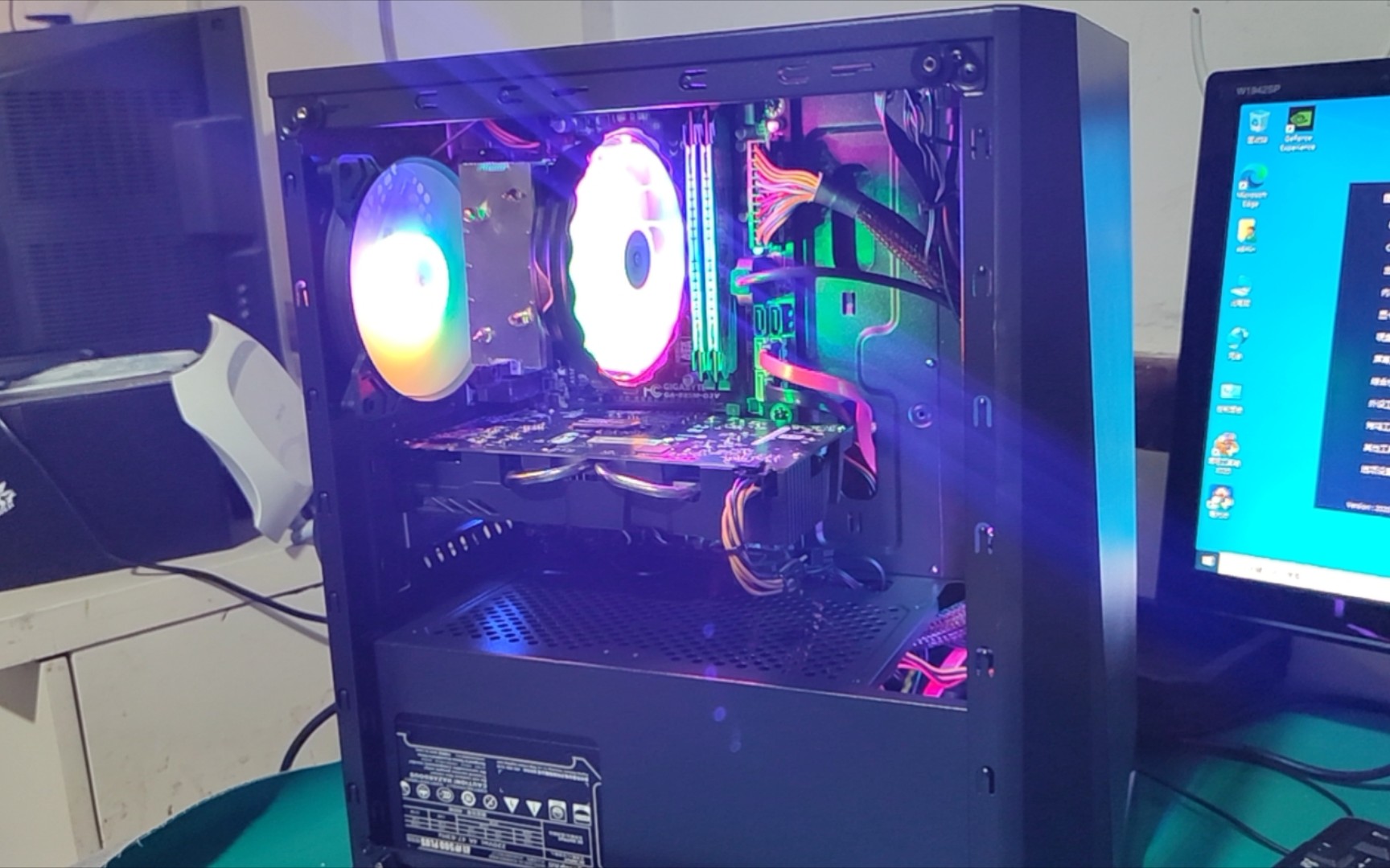 2000左右垃圾佬又出现 e3 1230 v3+950,畅玩全家桶主机,还带wifi6网卡...