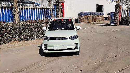 金彭艾咪:四轮电动车家用新选择,续航1002里颠覆想象!