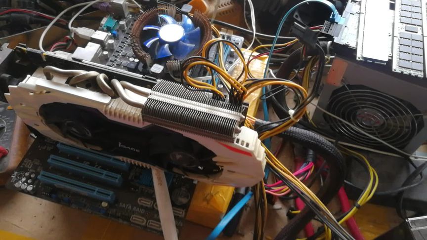 老杜电脑:台式机显卡不多见的一种故障现象 大家遇到注意下