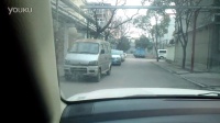 哈弗H6,加速啸叫声,压小坑车身扭曲有咯吱声,最后二档加速一段都踩下...