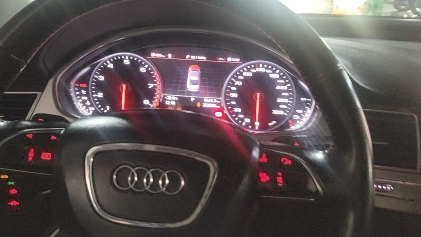 奥迪A8如何打开举升模式#修车哥的日常 #抖音汽车