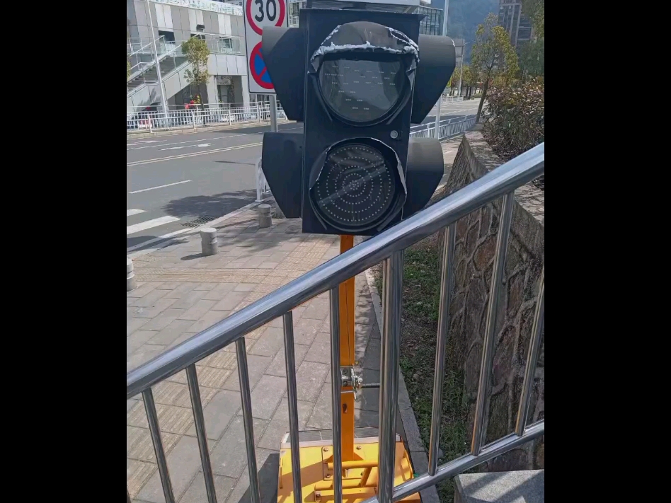 撞灯后续,结束!