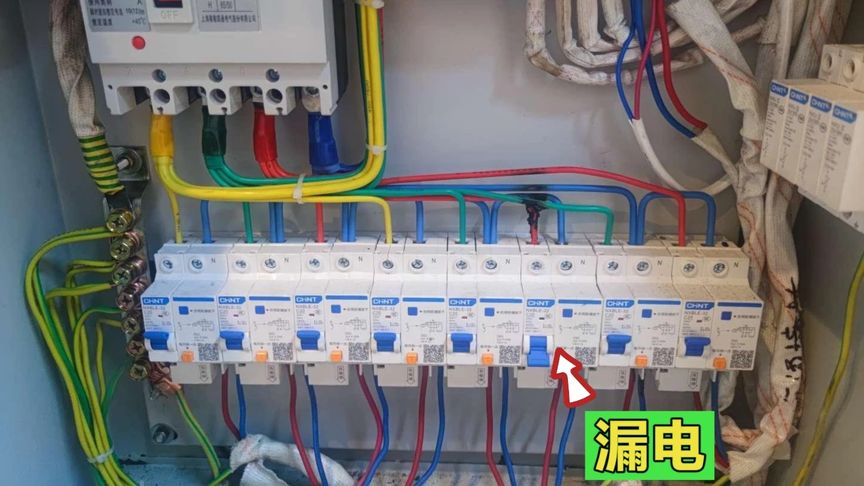家里漏电,怎么找出是哪一根线漏电?原来方法如此简单,涨知识了