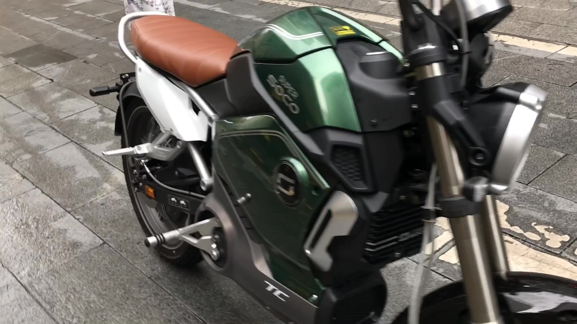 为了完成我的电摩梦，花了一万多买这个电动车，你们感觉值吗？