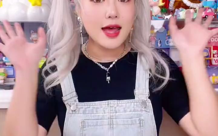 泡泡玛特出老友记盲盒啦爷回青你可能没有追完老友记