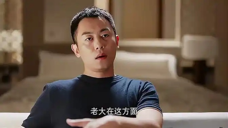 动作模仿沈腾,笑声却是马丽的,这妥妥的搞笑女啊