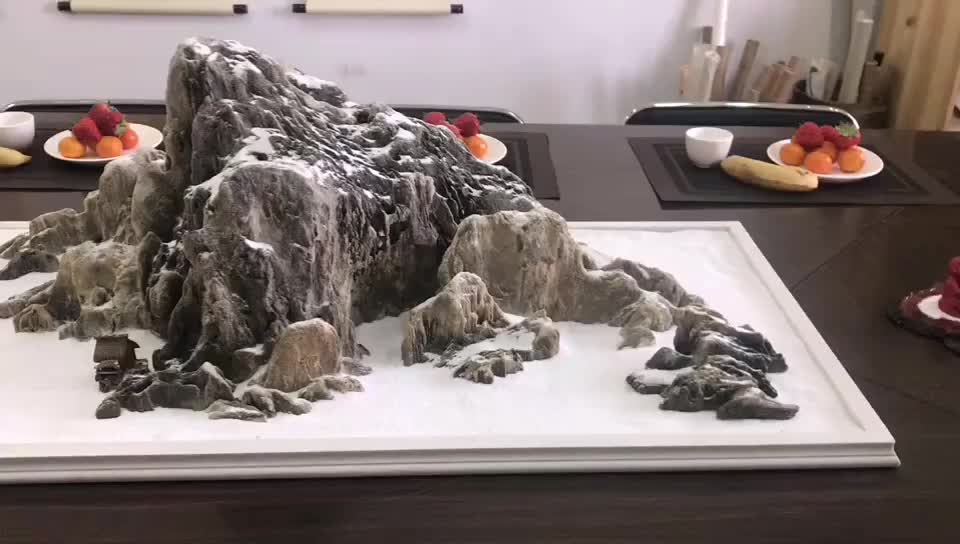 会议桌上山水盆景长卷,智者乐水,仁者乐山,这样的盆景文人雅士最爱#...