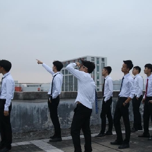 落下雨的眼睛 