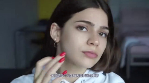 化妆时应该先涂眼影还是先画眼线?很多女生混淆了,难怪总晕染