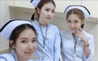 “野鸡”卫校能有多混乱,丝毫没有隐私可言,女同学想给他插导尿管