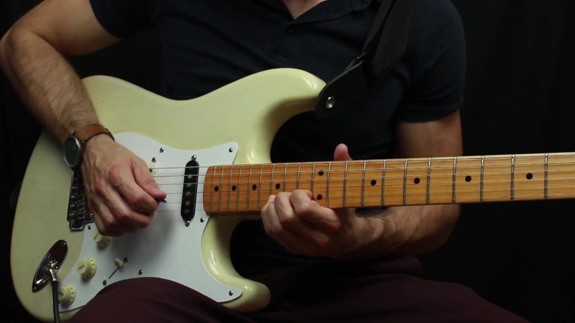 【乐句】如丝般光滑的吉他伴奏即兴-附和弦进行与音阶图