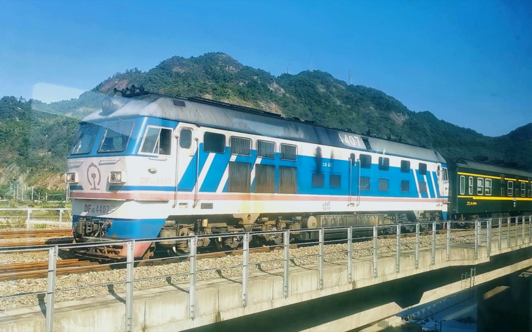 【火车视频集锦】坐着火车看火车·K307次金华南-温州区间