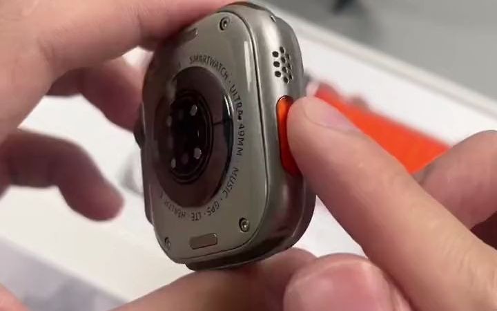 ...拆封以及如何插卡!#ultra2代插卡版 #华强北ultra蜂窝版 #智能电话手表