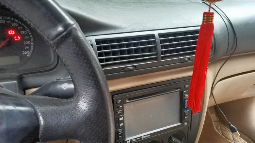 大众帕萨特车载导航不开机故障检修