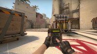 CSGO里面的机器人有多厉害,拆了包还会跑到安全范围