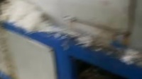 挤塑一体机上的字没写好,电线接头裸露