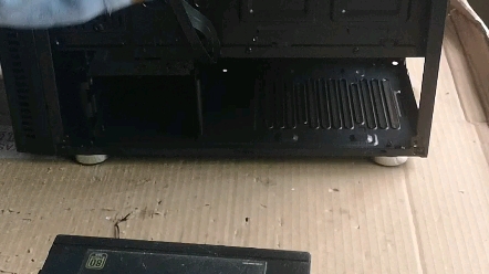 迫击炮b460机箱上主板安装铜柱