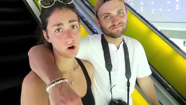 美女老外第一次来中国表示很震惊:China is NOT what I Expected!