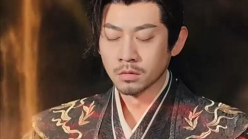 一个废品血脉的少年,偶得无名宝塔,穿越到这个玄幻异世界,以废品血脉...
