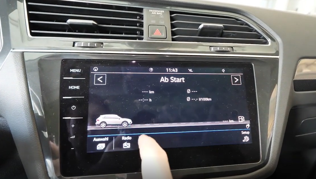 配置方面,全新途观配备自动大灯、胎压监测