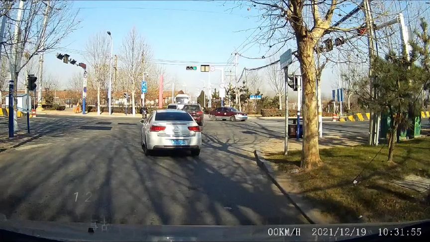 2021交通事故合集(1219期)#记录仪拍摄 #行车安全 #安全出行