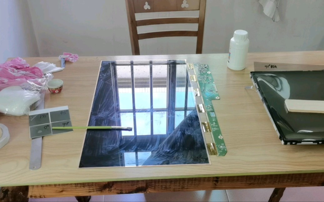 戴尔显示器偏光膜更换过程之除胶篇