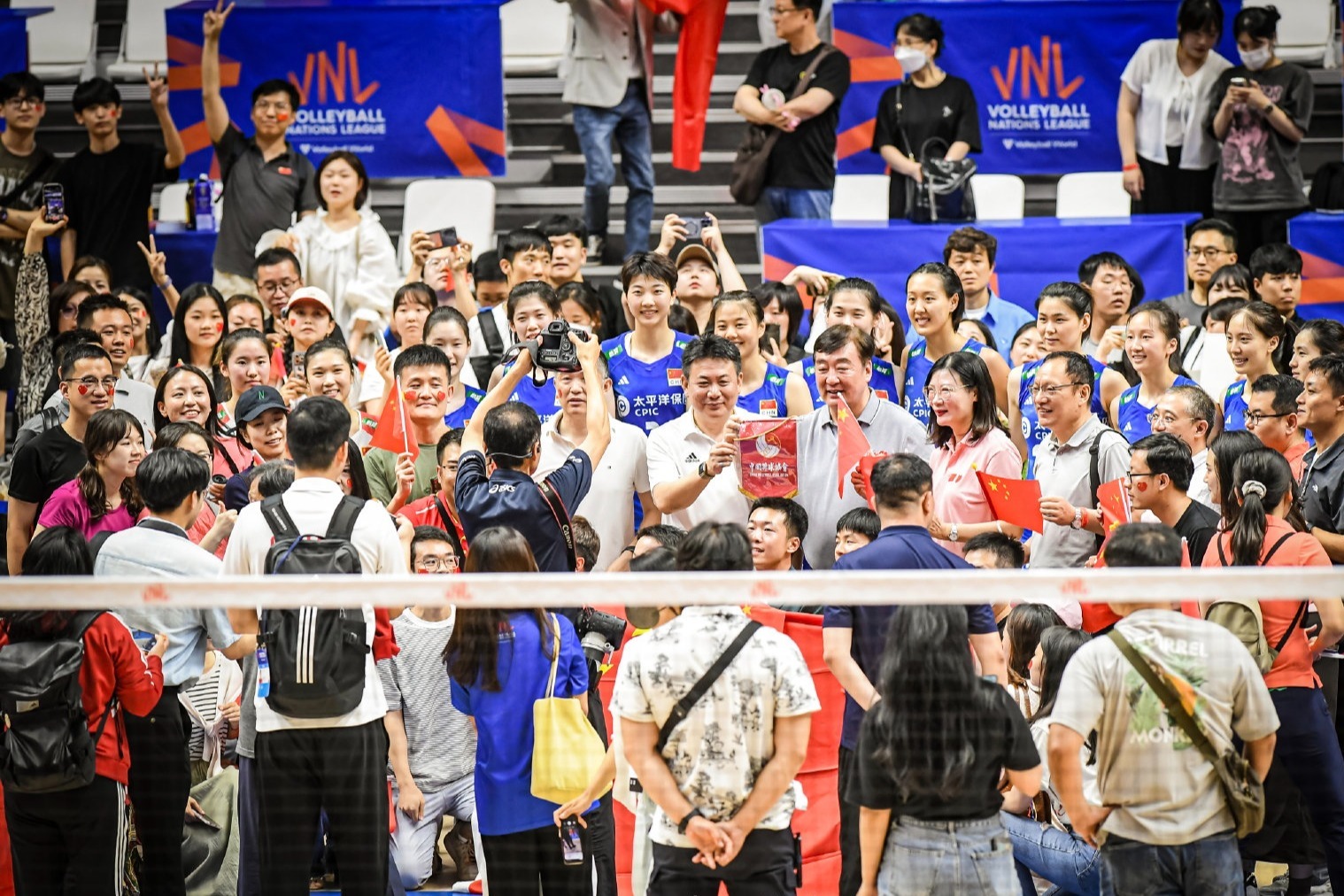 最新世界排名出炉!中国女排下降至第6,奥运冠军输球仍居第一