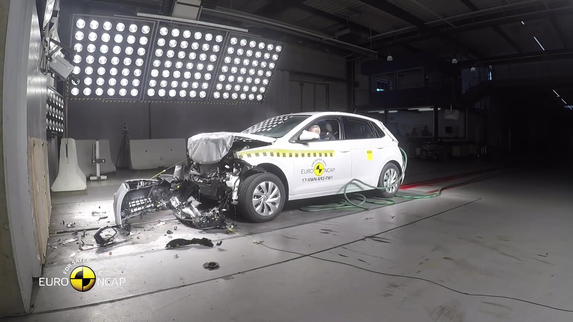 大众POLO碰撞测试