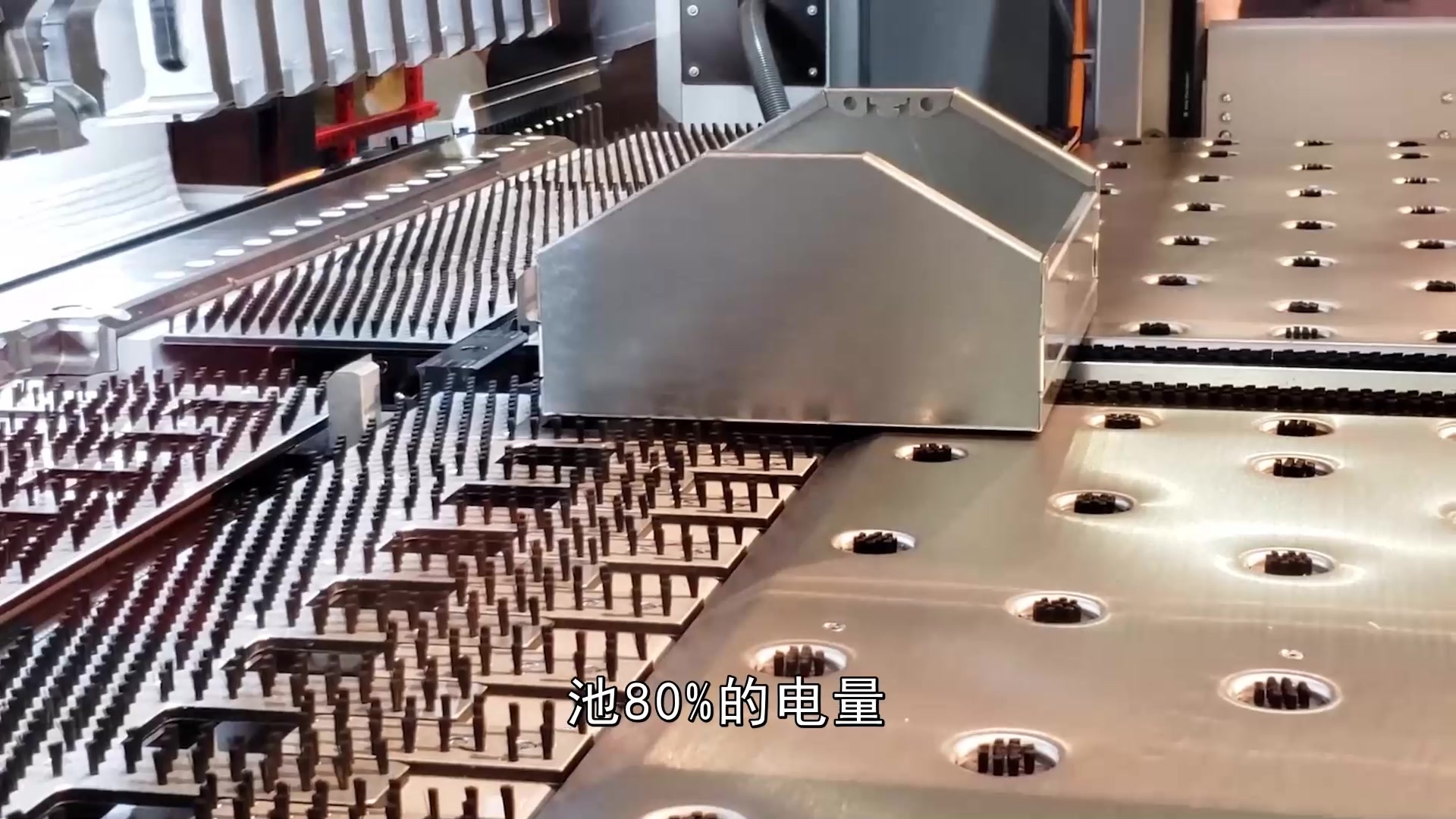 锂电池即将过时!石墨烯电池问世,8分钟充满80%,充电堪比加油