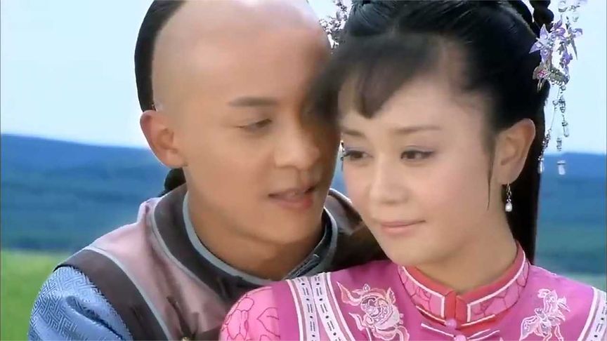 新还珠格格:容嬷嬷教小燕子宫规,走路吃饭都不合格,真愁人!