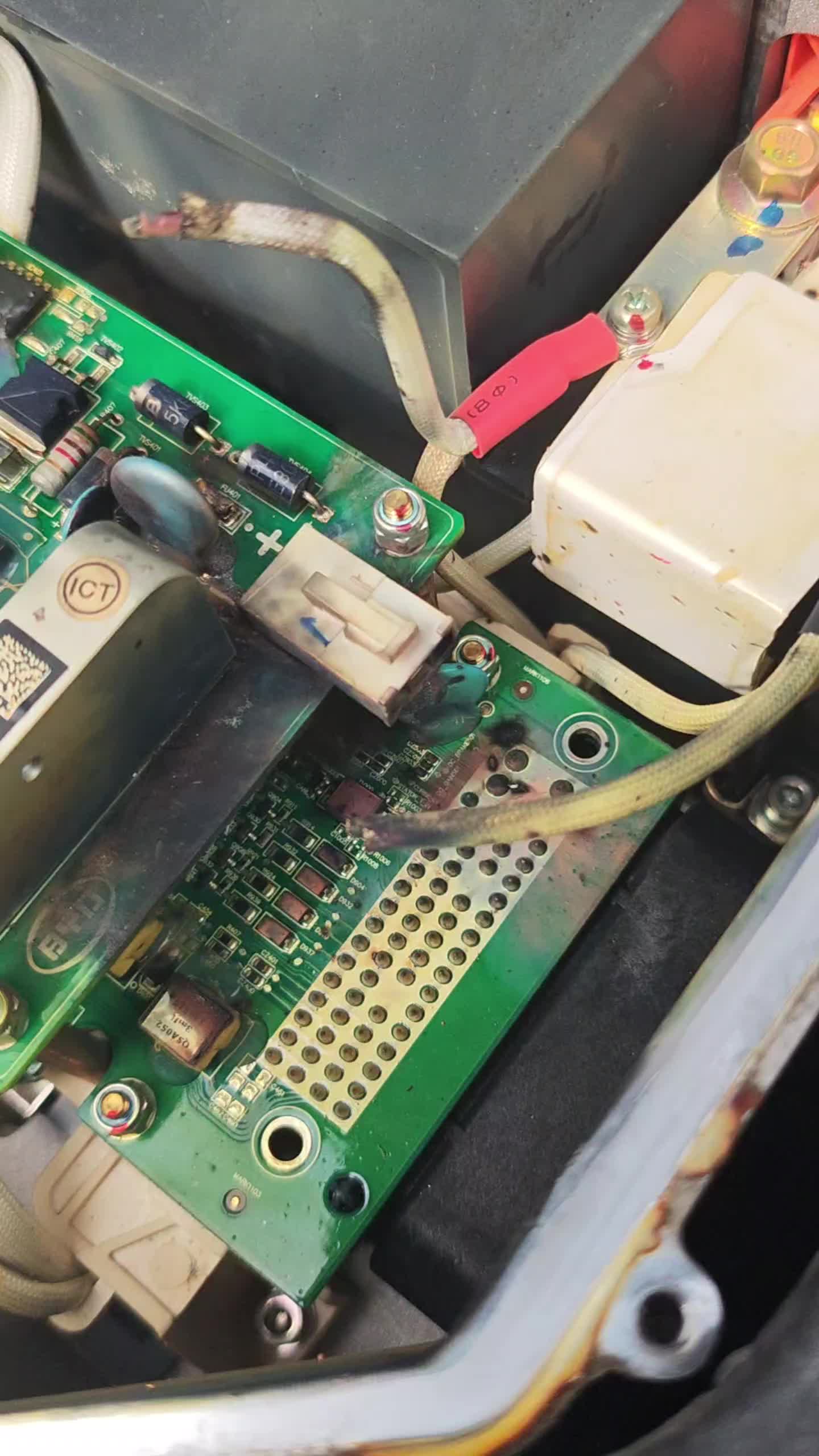 专业维修比亚迪新能源汽车。比亚迪秦请检查动力系统故障维修。 ...