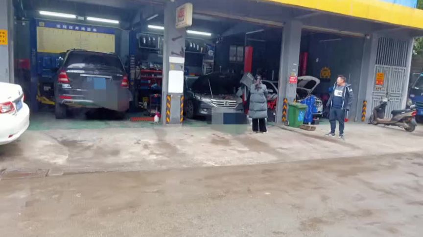 更换奔驰气包减震器,更换雅阁发动机支脚胶,别克大保养