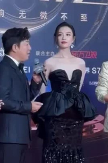 黄渤、倪妮、管虎、梁静同框亮相微博电影之夜,几位状态如何?