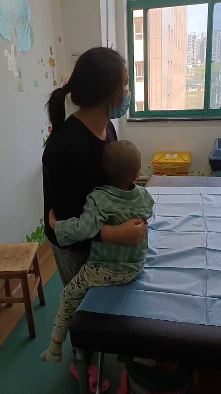 今天又要打鞘,鞘内注射,就是指通过腰椎穿