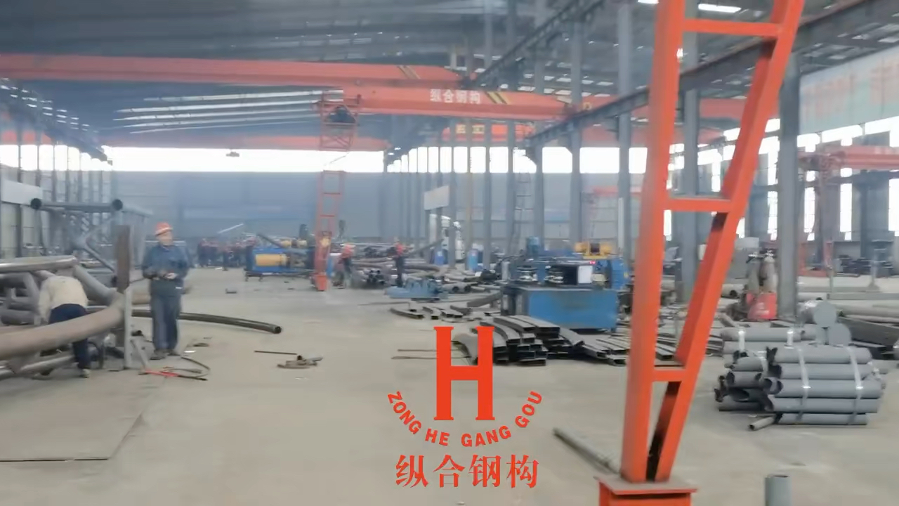 ...生产焊接H型钢加工生产箱型梁加工生产钢支撑加工生产车间钢结构...