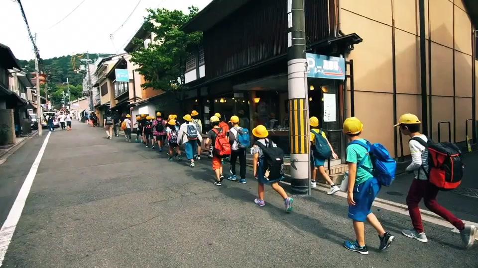 朋友们,日本的微信二维码居然不是用来付钱的…