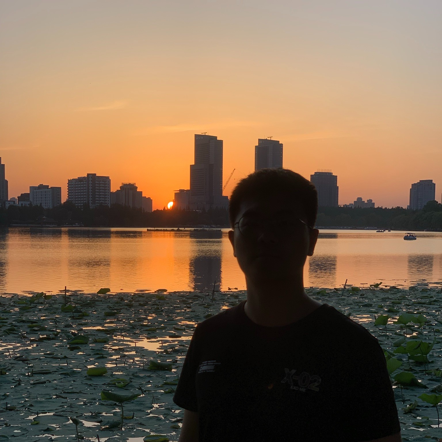 王小哇0_0 