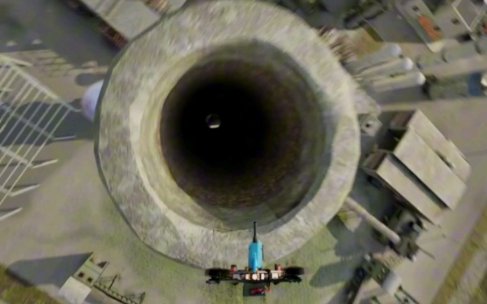 如何用第三人称飞穿越机FPV LOGIC模拟器